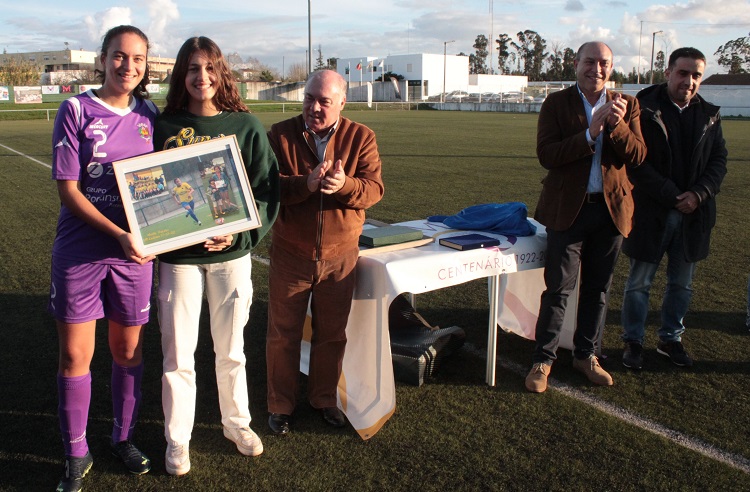 Mira: Associação de Futebol de Coimbra homenageou Neide Guedes ...