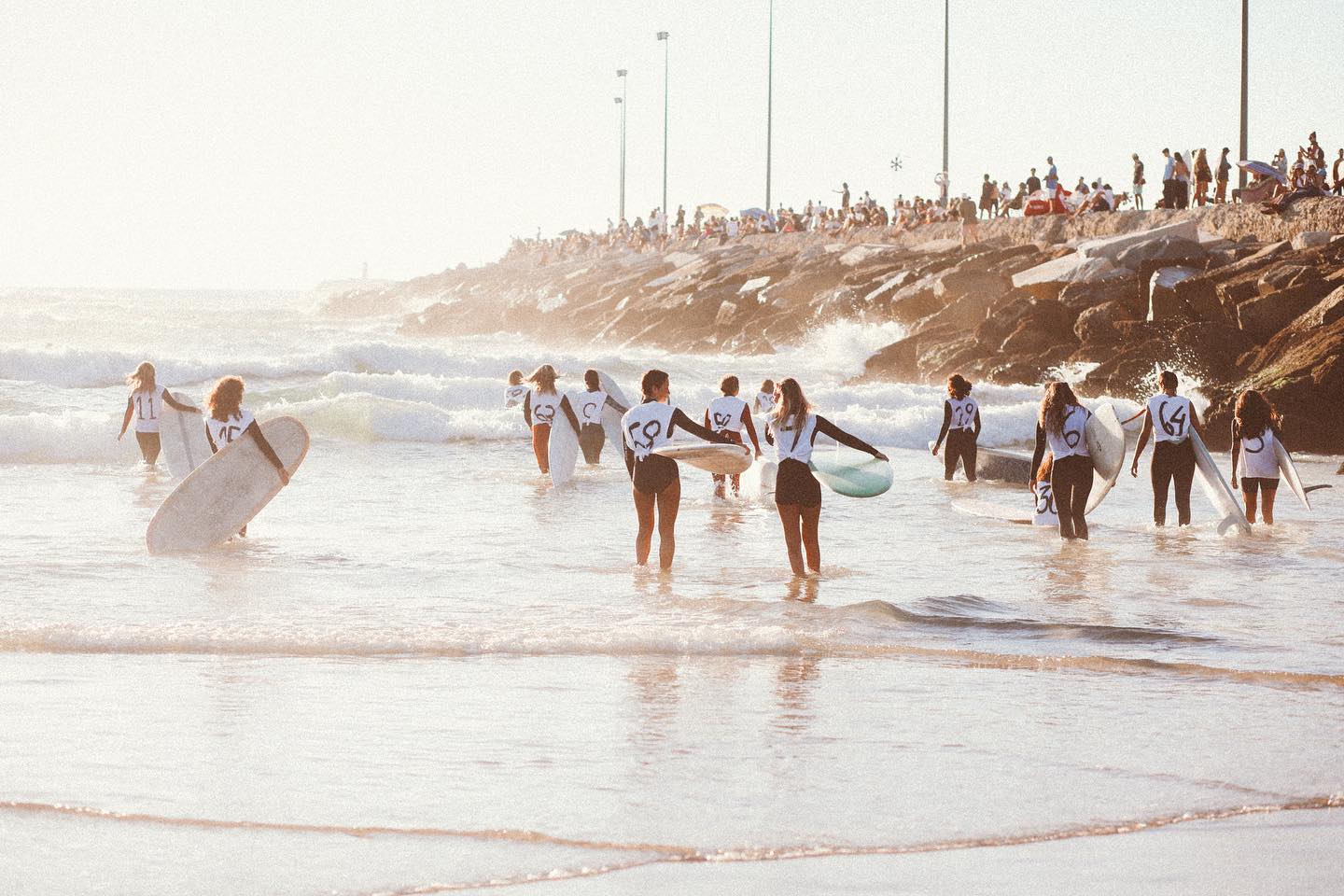 Gliding Barnacles: uma década de arte, surf e música na Figueira da Foz ...