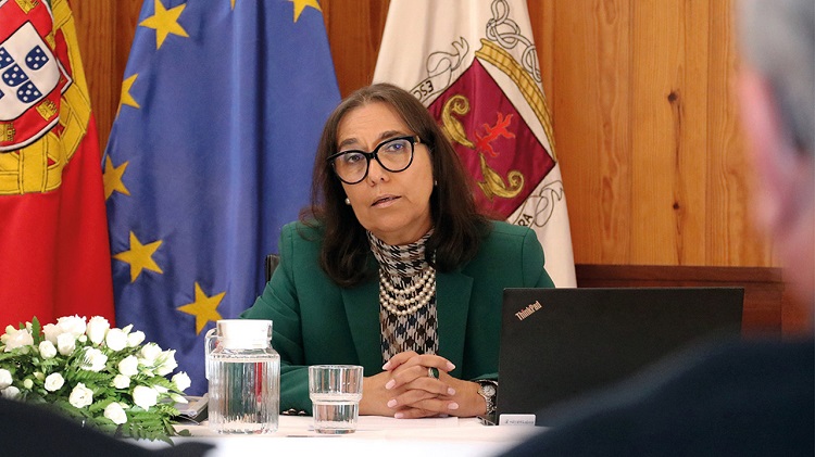 Maria da Conceição Bento toma posse como directora da Escola de ...